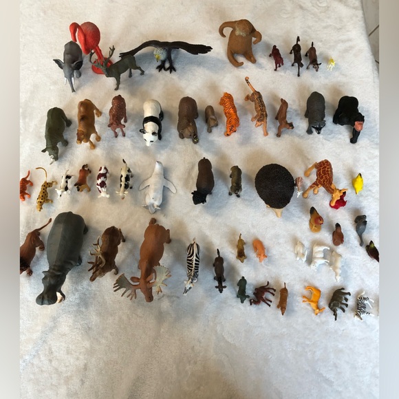 Sunny Days Entertainment Fun Bucket | Toys | 54 Piece Assorted Animal ...